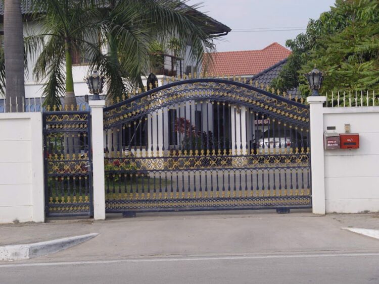Amazing Iron Gate Design Ideas - Daily Engineering